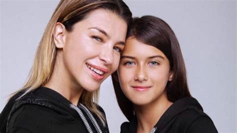 Amanda Labbes Instagram Twitter And Facebook On Idcrawl