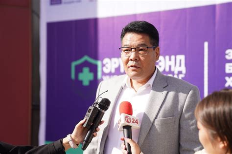 С Энхболд Төв аймгийн 27 сумын иргэдийг эрт илрүүлэх үзлэг оношлогоонд хамруулж байна ТАС МН