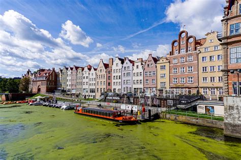 그단스크의 유서 깊은 올드타운의 모슬라와 강 해안가 전망 0명에 대한 스톡 사진 및 기타 이미지 0명 Tri City Poland 강 Istock