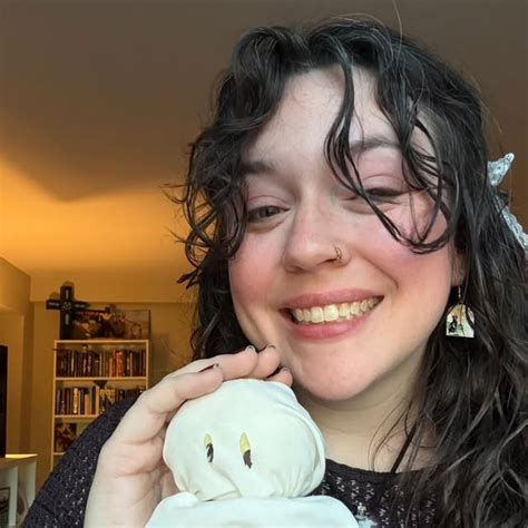 Grace Queen Of Yunmeng • Threads Say More