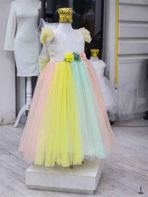 بچه گانه تور یونیکورن پشت پاپیون فروشگاه لباس مجلسی پرنس