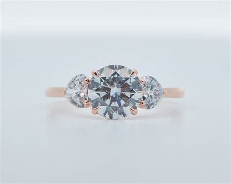 Objects Offered By Laurise