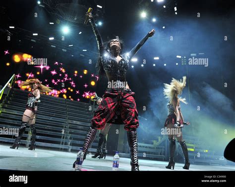 Nicole Scherzinger Melody Thornton Ashley Roberts Jessica Sutta Kimberly Wyatt And Carmit