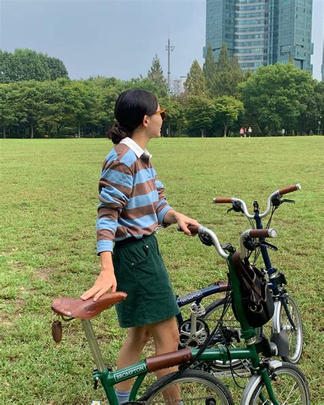 Useful 유즈풀 아뜰리에 유즈풀 선글라스 오늘 서울숲에서 자전거도 타고 올공에서 런닝도 하고 많이 움직였다 🤍 점심시간에 우리 이웃 제제에서 해물볶음면이랑 밥