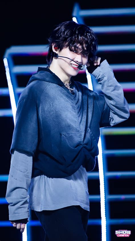 231108 Wayv Kun On My Youth At Show Champion Kpopping