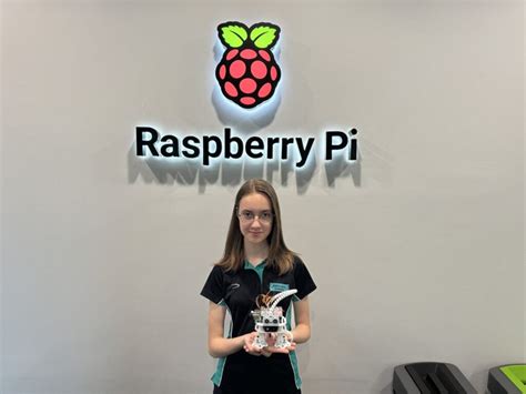 Super Nova Makes Pisloth Robot Even Smarter Raspberry Pi