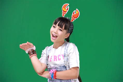 เมอร์ซี่ อาร์สยาม จูเนียร์ ชวนแฟนๆ เล่นซนในท้องทุ่งนา กับมิวสิควิดีโอ