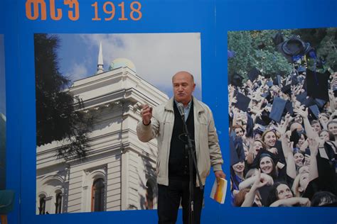 თბილისის 📚 თსუ რექტორმა აკადემიკოსმა ჯაბა სამუშიამ საუნივერსიტეტო წიგნის ფესტივალი გახსნა