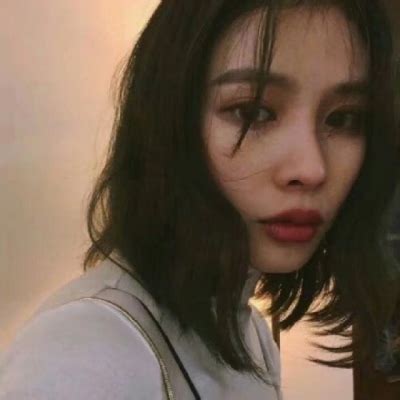 高冷御姐风格小众女生头像 8张 女生头像 刻爱头像网