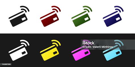 Nfc 카드 아이콘과 흑백 배경에 고립 된 비접촉 식 지불을 설정 합니다 라디오 웨이브 기호가 있는 카드입니다 신용 카드 결제 벡터 일러스트 개념에 대한 스톡 벡터 아트 및