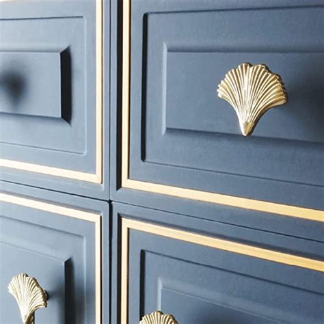 Redeam 4 Pack Brass Leaf Pattern Cabinet Knobs For Wardrobe Cupboard