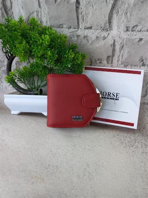 Жіночий шкіряний гаманець — ціна 618 грн у каталозі Гаманці Купити аксесуари за доступною ціною