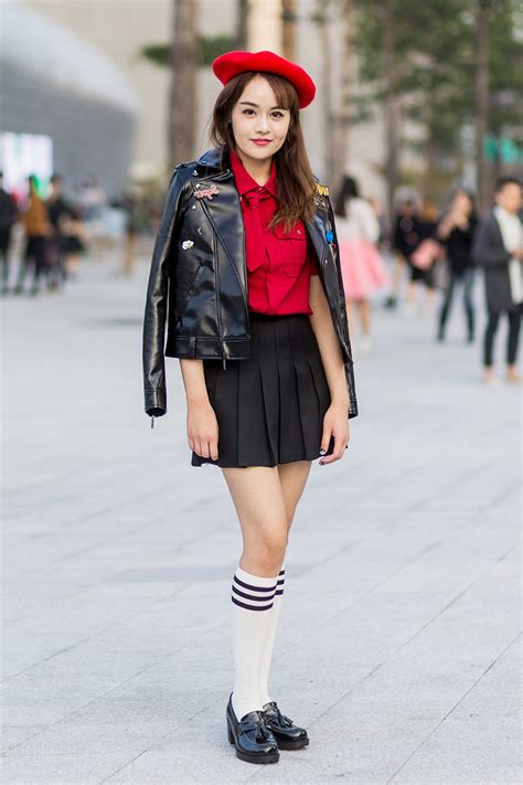 How To Wear Knee High Socks 17 Cute Outfit Ideas Her Style Code