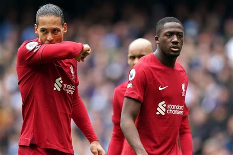 Van Dijk Tiết Lộ Không Khí Phòng Thay đồ Liverpool Sau Trận Thua Thảm