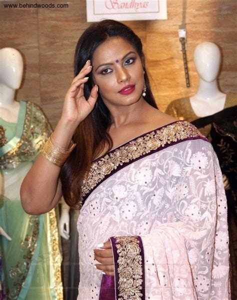 Neetu Chandra Aka Neetu Photos Stills Images