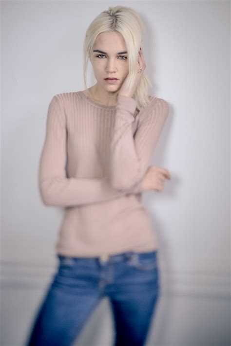 Model Of The Day Anastasia Shot With The 50mm And The Roxsen Tilt