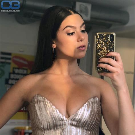 Kira Kosarin Nude Pictures Onlyfans Leaks Playboy Photos Sex Scene Uncensored