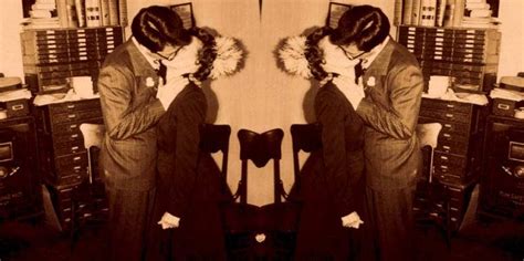 Sneaky Sex The Guide To Hooking Up At Your Office Holiday Party Yourtango