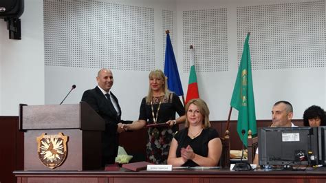 Новоизбраният кмет на община Нова Загора встъпи в длъжност Регионални новини