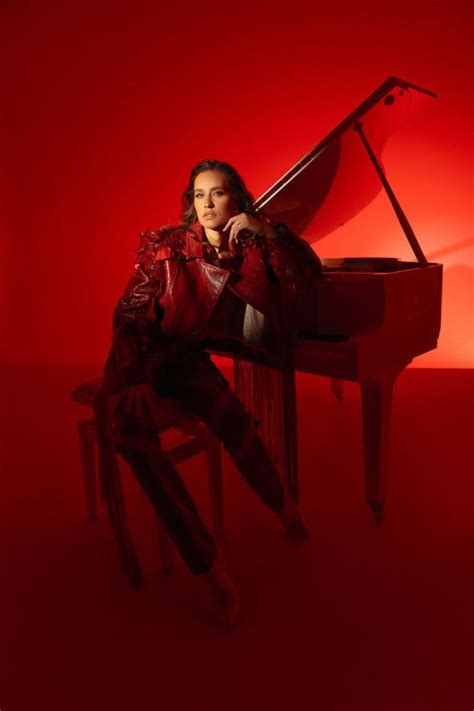 Ieva Dūdaitė Rašo Istoriją Pirmoji Lietuvoje Surengs Fortepijono šou
