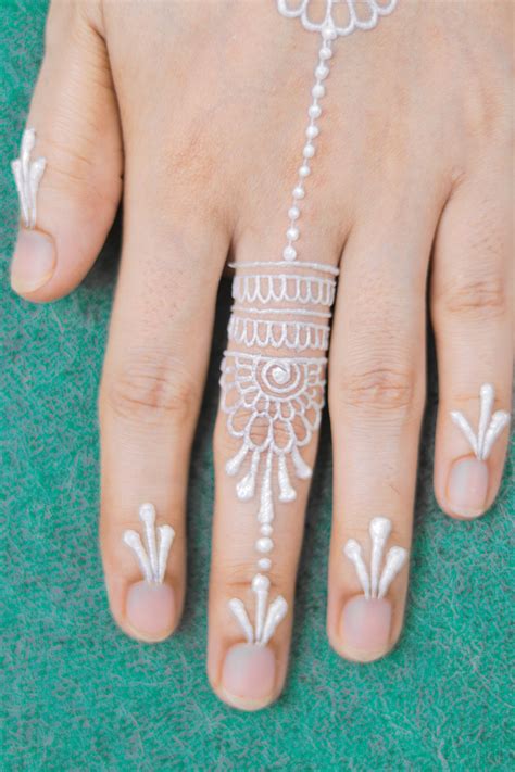 무료 이미지 미술 예술가 배경 아름다운 아름다움 신부 갈색 축하 닫다 색깔 디자인 무승부 그림 소녀 헤너 구성하다 말레이 사람 말레이시아의