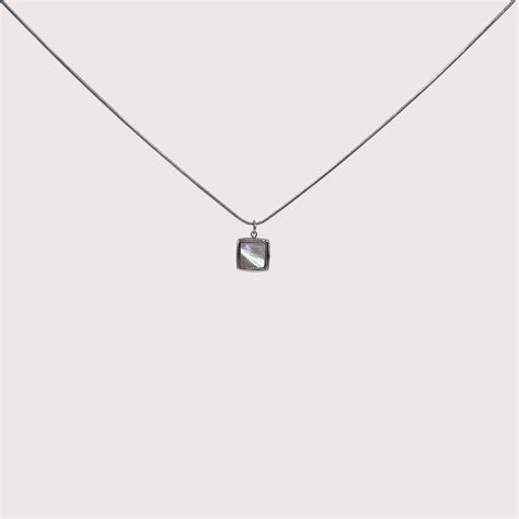 Tresor ყელსაბამი