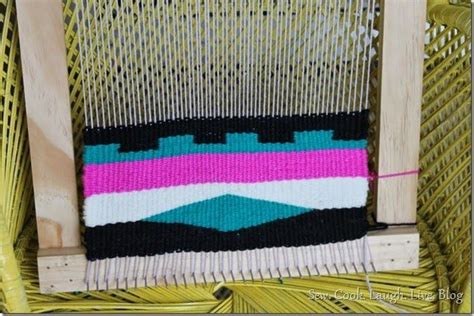 DIY Weaving Loom Sew Cook Laugh Live Blog Diy Weaving Loom Weaving Weaving Techniques