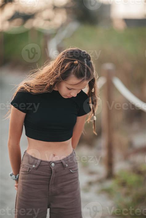 Cute Teen Beautiful Girl Having Fun On Tropical Seashore 18044190 Stock