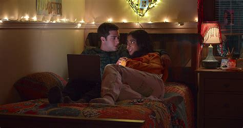 Never Have I Ever Cast Guide Meet Devi And Her Classmates Netflix Tudum