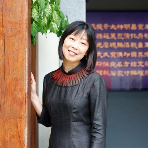 《中国作家公开课》预告黄咏梅：把故事写成小说 北京语言大学一带一路研究院 世界汉学中心