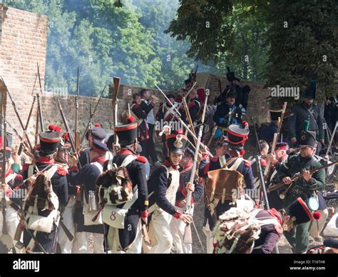 Waterloo Belgium June 18 2017 People Re Enacting The Siege Of