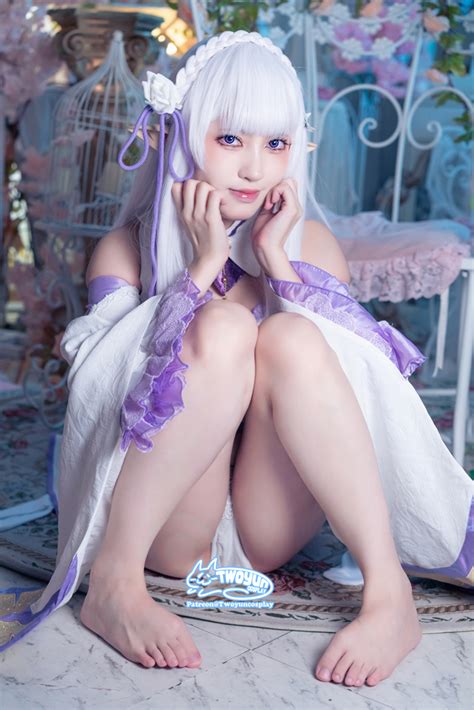 Re Zero Emilia Cosplay By Twoyun On Deviantart