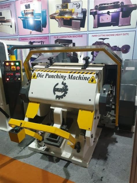 Semi Automatic Coated Cicasting 3000 3500 Kg Die Cutting Machines For