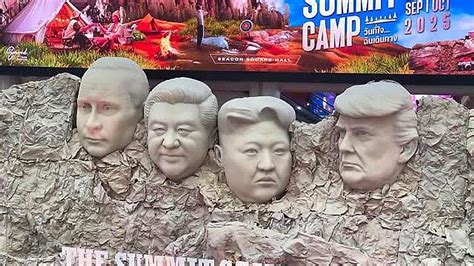 Video Trump Putin Kim Und Xi Mall Wirbt Mit Mount Rushmore Der