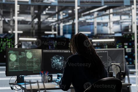 Data Center It Expert Looking At Network Traffic Patterns Detecting