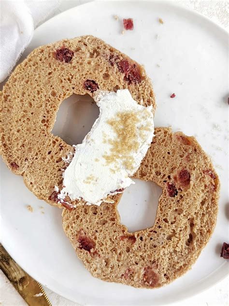 Cinnamon Raisin Bagel Recipe Cinnamon And Raisin Bagels Jos Kitchen