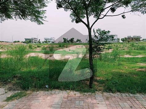 Ideal Location High Rise Apartment Plot For Sale Block K Top City 1 Top City 1 Block K Top