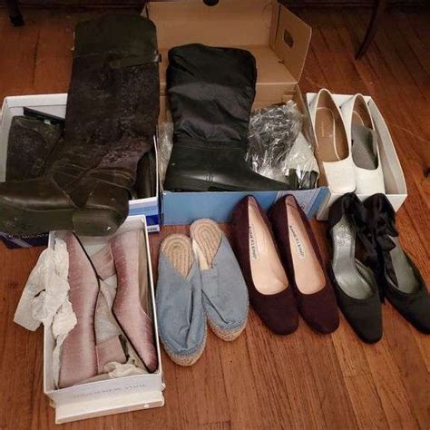Assorted Ladies Boots And Shoes Delaware Auction Center
