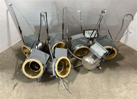 8 Units Of Recessed Lightning 6 Used Works Albrecht Auction Service