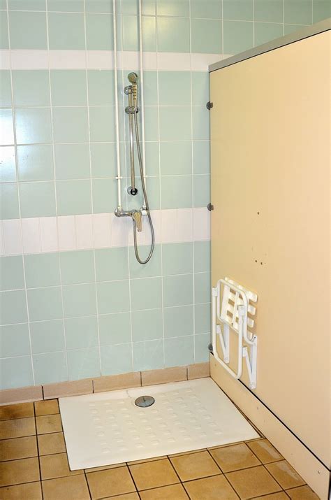 [photos] Fécamp Des Volontaires Venus Prêter Main Forte Pour Déblayer