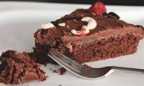 Веган сурови торти рецепти за здравословни и нискокалорични десерти Vegan Dessert Recipes