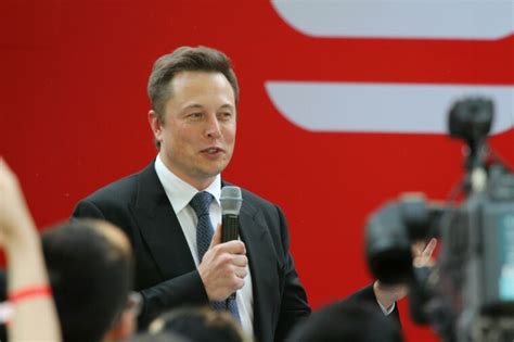 巴西訂單「x完全暫停」？在與伊隆馬斯克發生激烈爭執之後