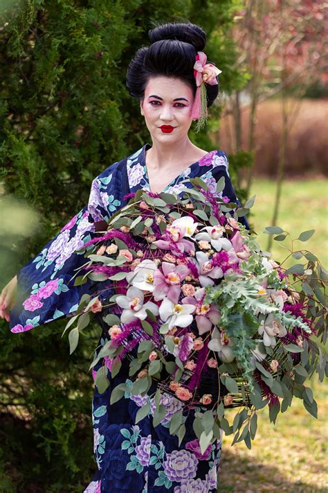 Traditional Geisha Hair