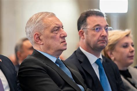 თბილისის თბილისის მერმა კახა კალაძემ საზოგადოებას ტრანსპორტისა და ურბანული განვითარების