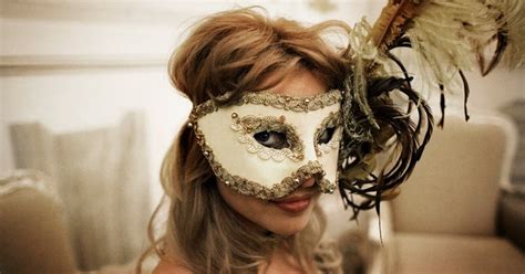 The 5 Kinds Of People You Meet At A Swingers Sex Party In Case You