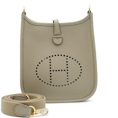 hermès beige marfa clemence evelyne ii tpm 16 gold hardware 2023