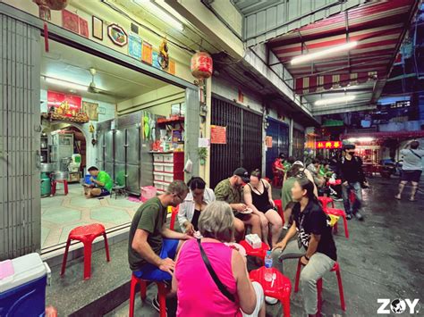 Khao Gaeng Jek Pui Bangkok Thailand The Thai Curry And Rice Stall