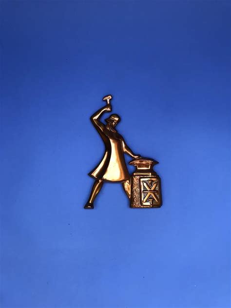 Кузнец наковальня фигурка — цена 330 грн в каталоге Статуэтки Купить товары для дома и быта по