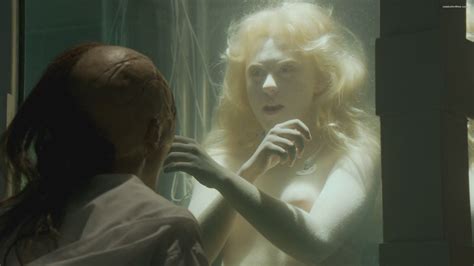 Naked Alexandra Gordon In Hemlock Grove