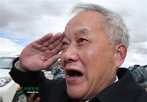 抚今追昔老连长夏仲昌重回甘巴拉